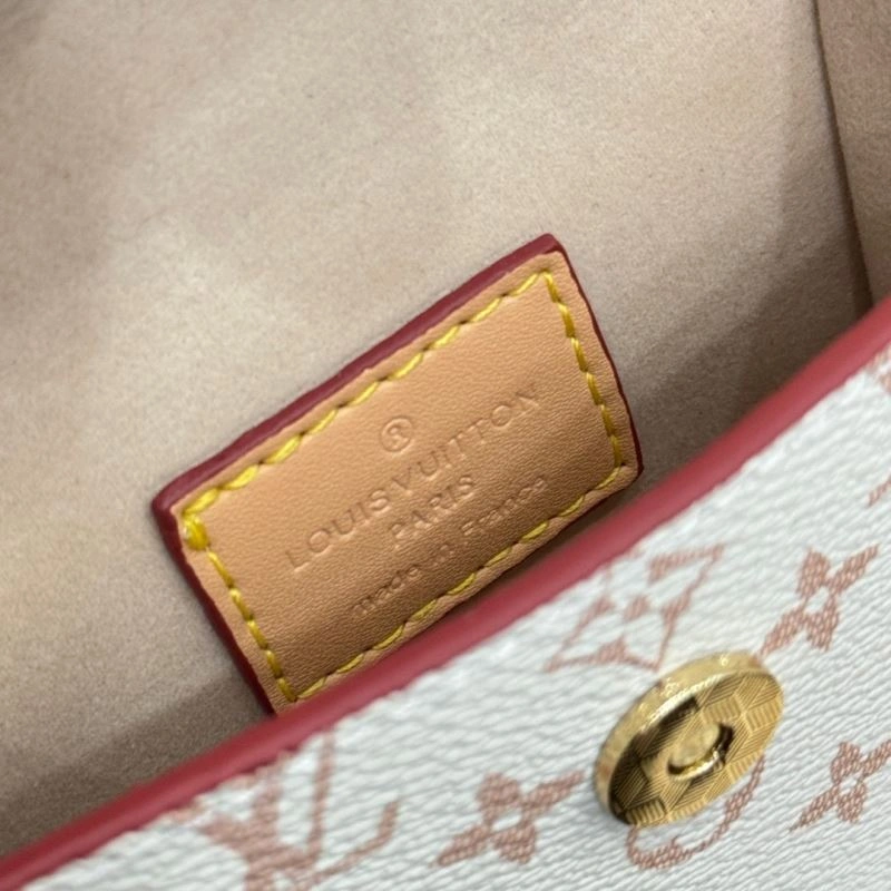 Precise copy Louis Vuitton Ornaments