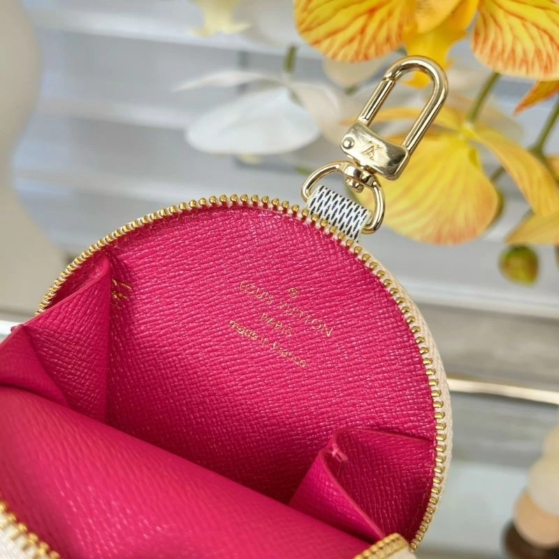 Low-cost Louis Vuitton Ornaments