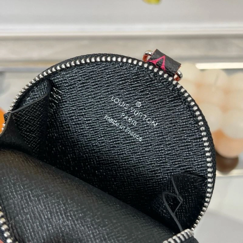 High fidelity Louis Vuitton Ornaments