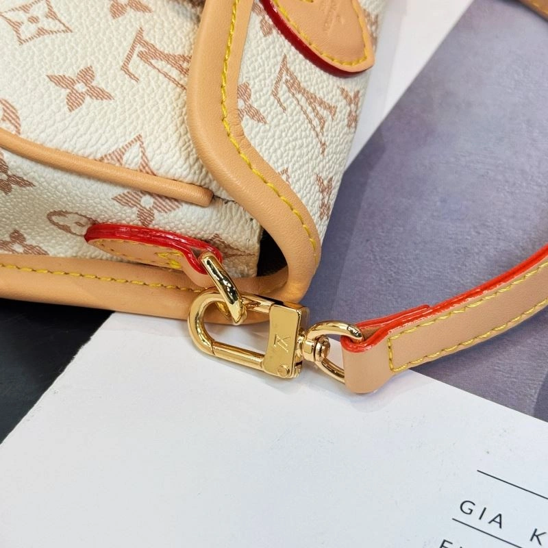 Precise copy Louis Vuitton Ornaments