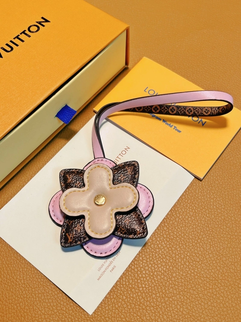Top mirror Louis Vuitton Ornaments