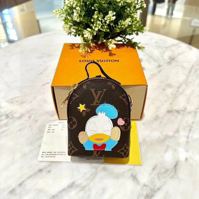 Bargain Louis Vuitton Ornaments