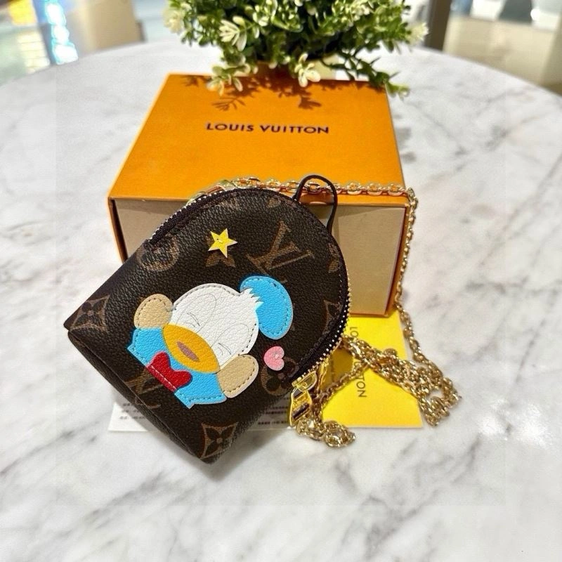 Bargain Louis Vuitton Ornaments