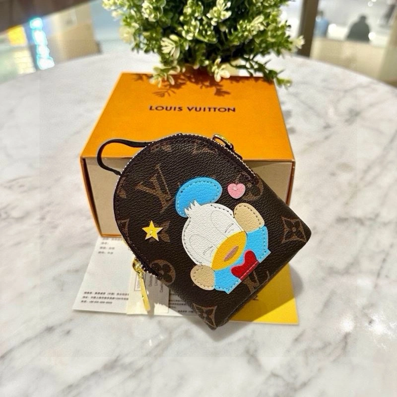 Bargain Louis Vuitton Ornaments