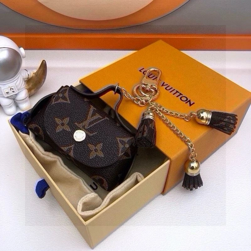Inexpensive Louis Vuitton Ornaments