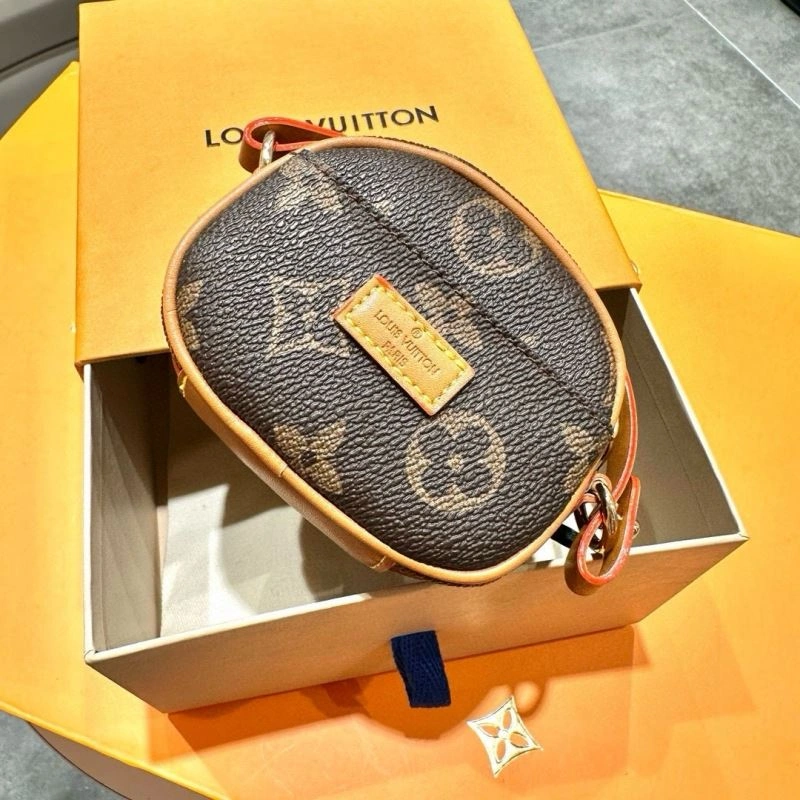 Top mirror Louis Vuitton Ornaments