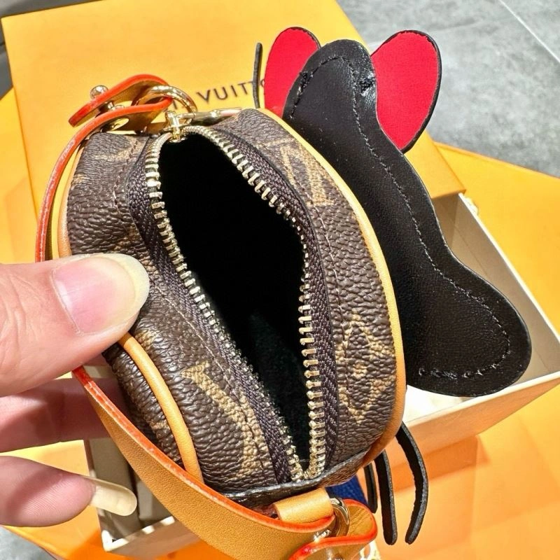 Top mirror Louis Vuitton Ornaments
