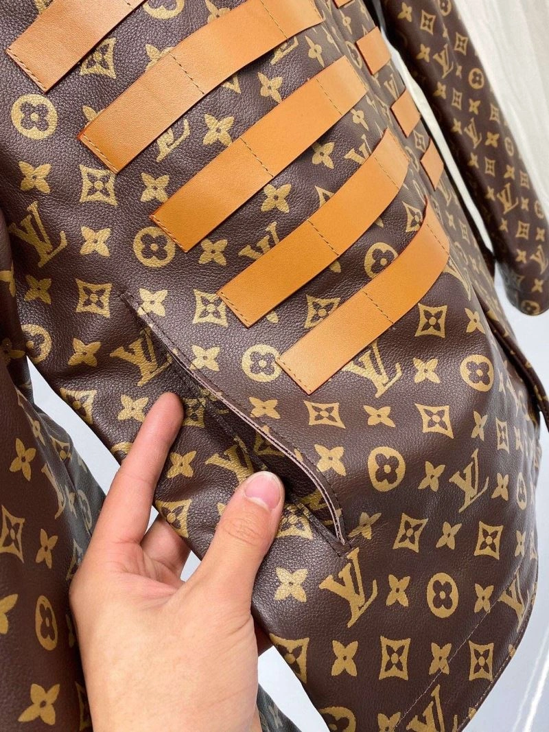 Exact replica Louis Vuitton Outwear