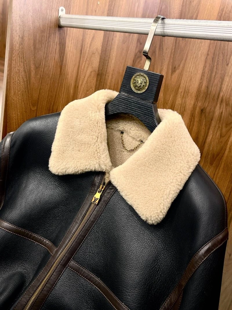 Accurate model Louis Vuitton Outwear