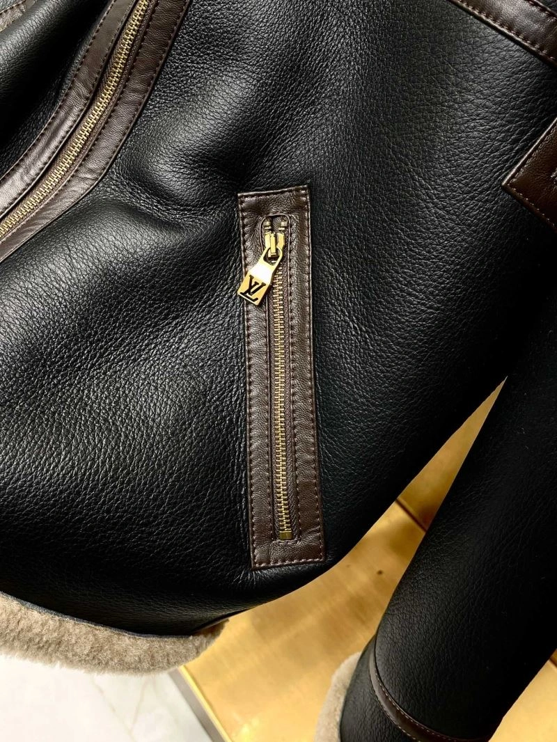 Accurate model Louis Vuitton Outwear