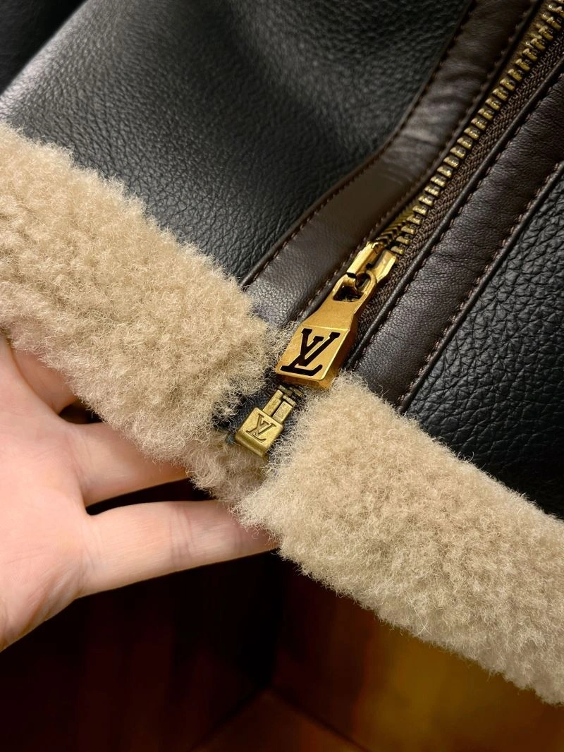 Accurate model Louis Vuitton Outwear