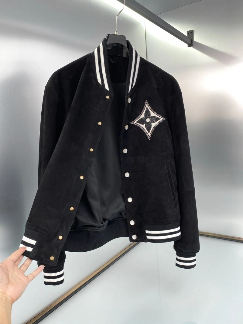 Accurate model Louis Vuitton Outwear