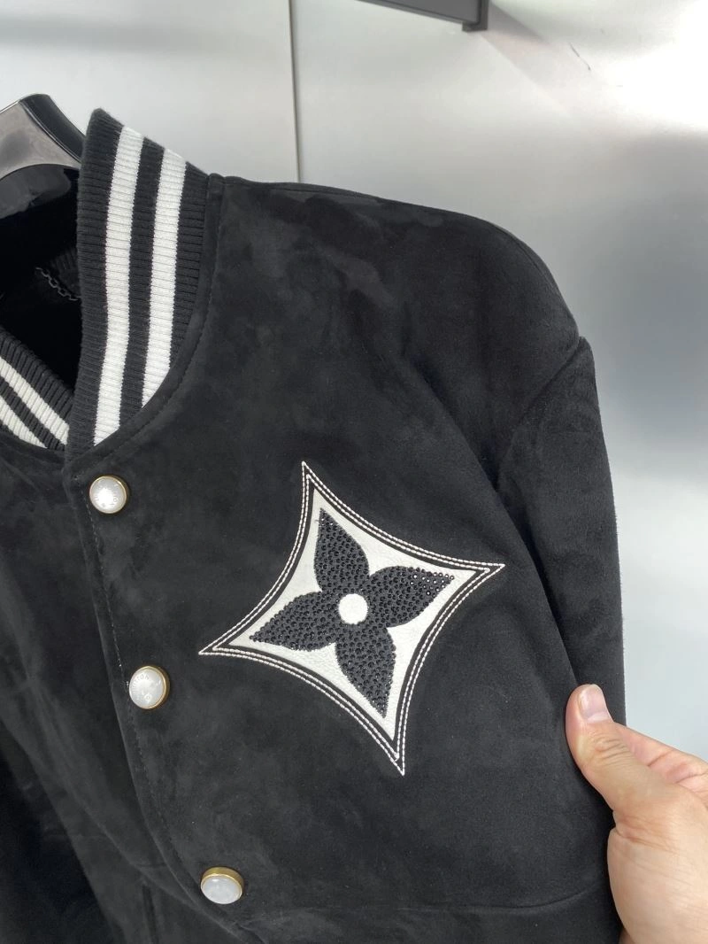 Accurate model Louis Vuitton Outwear