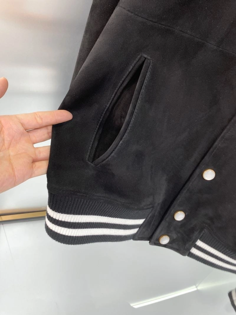 Accurate model Louis Vuitton Outwear