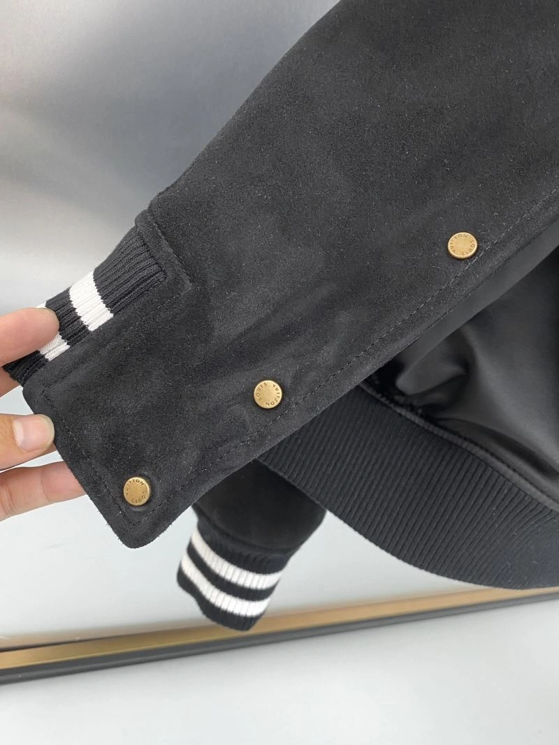Accurate model Louis Vuitton Outwear