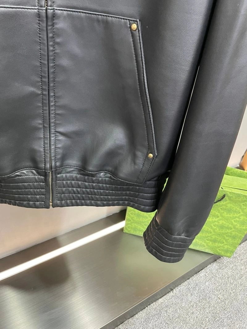 Accurate model Louis Vuitton Outwear