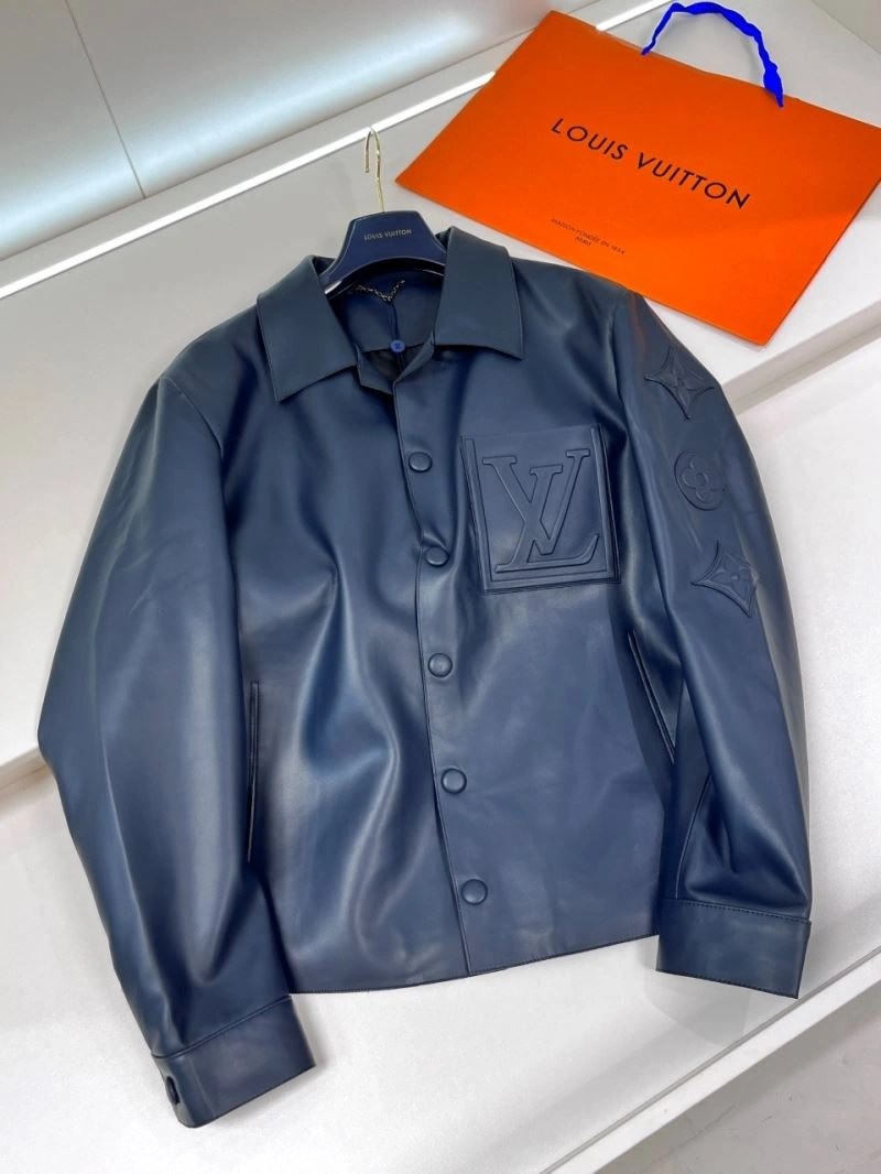 Accurate model Louis Vuitton Outwear