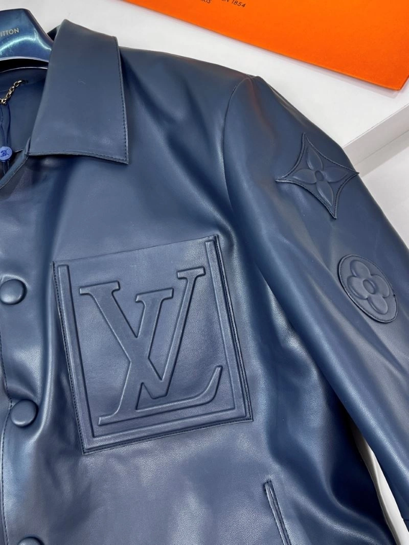 Accurate model Louis Vuitton Outwear