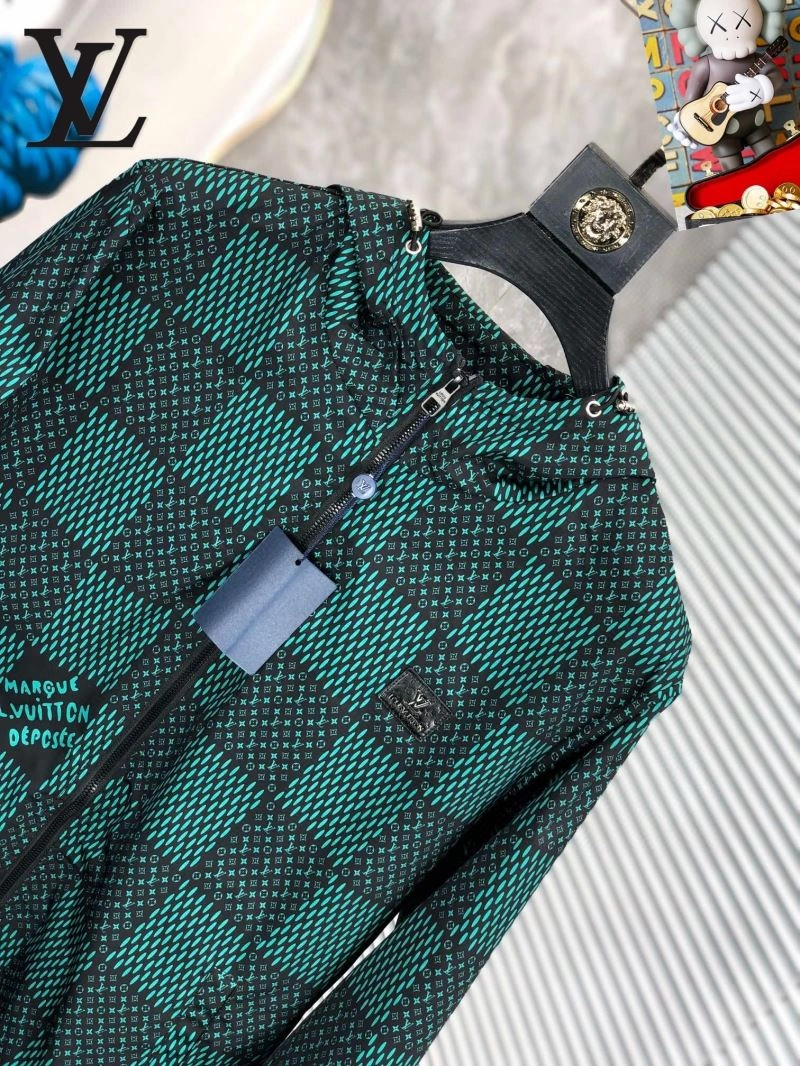 Bargain Louis Vuitton Outwear