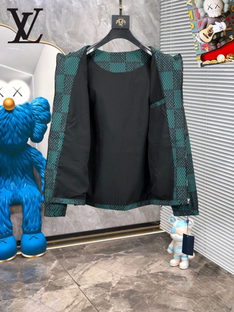 Bargain Louis Vuitton Outwear