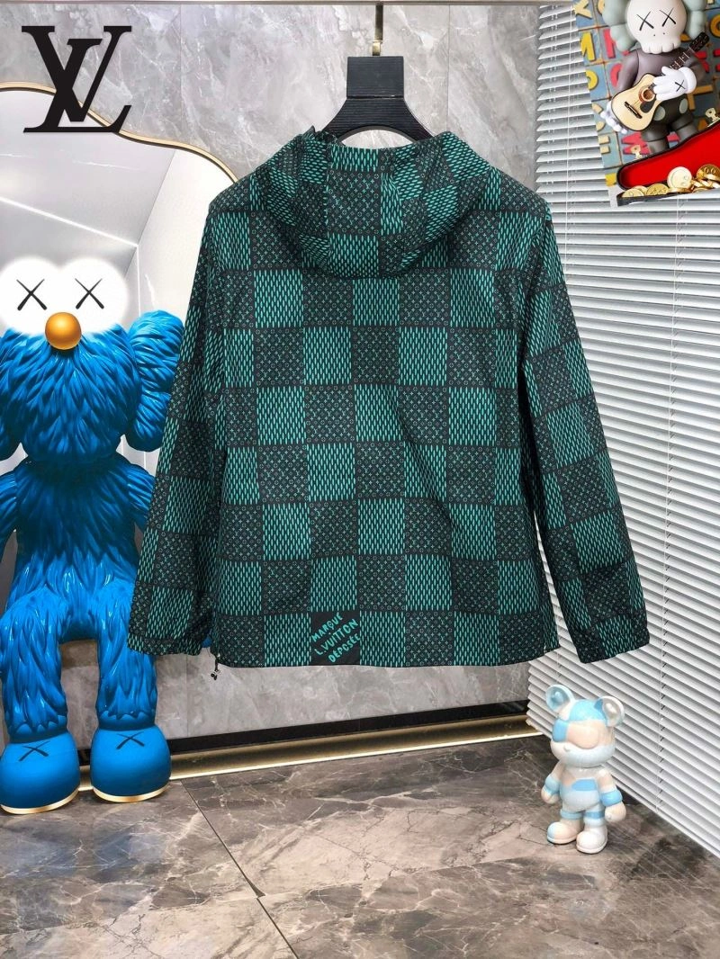 Bargain Louis Vuitton Outwear