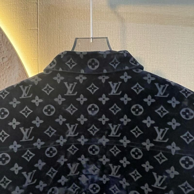 Official Louis Vuitton Outwear