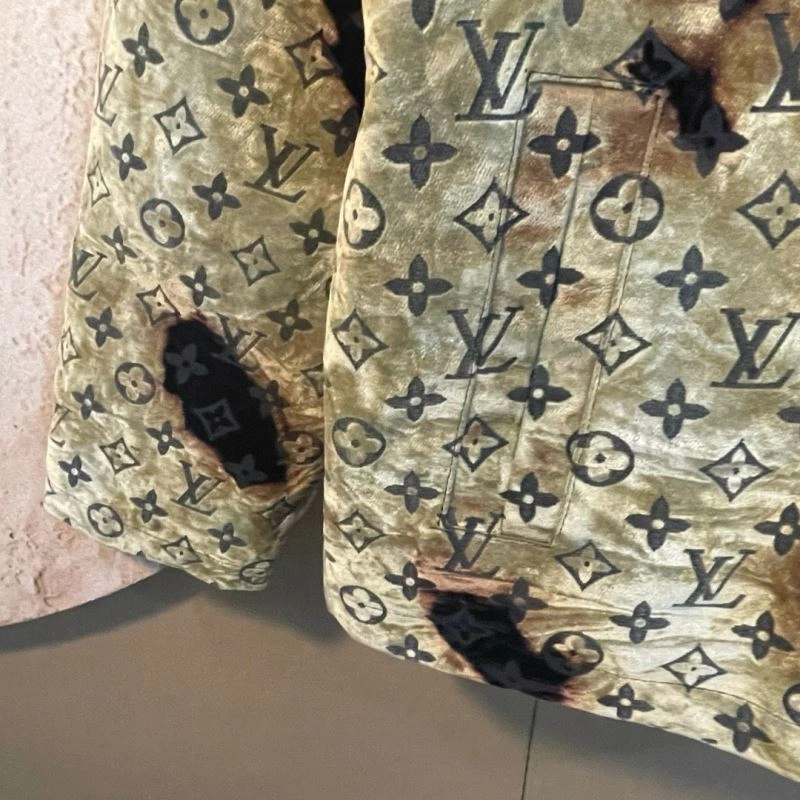 Official Louis Vuitton Outwear