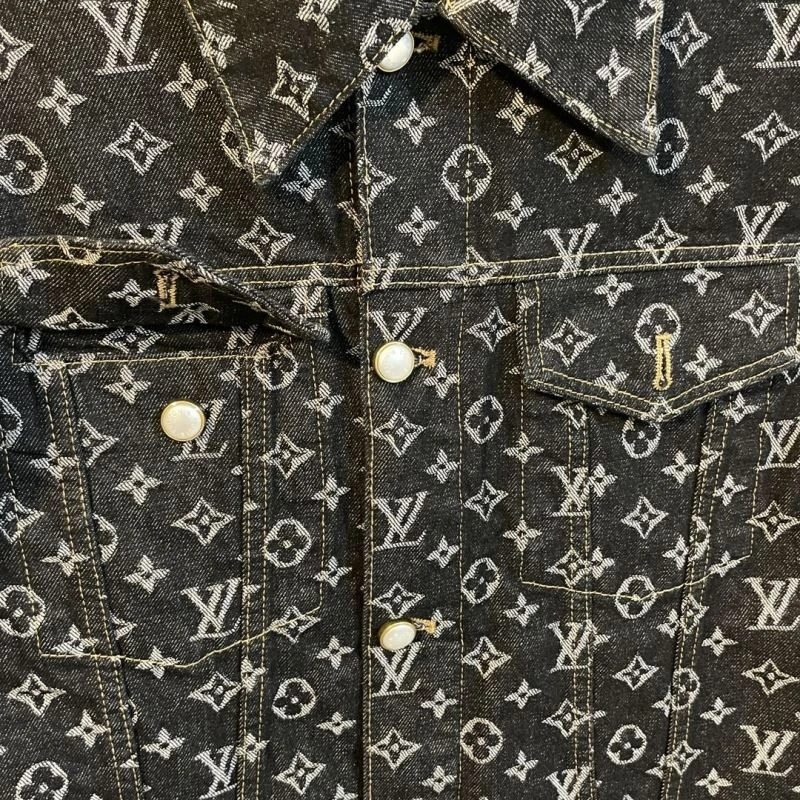 Exact replica Louis Vuitton Outwear