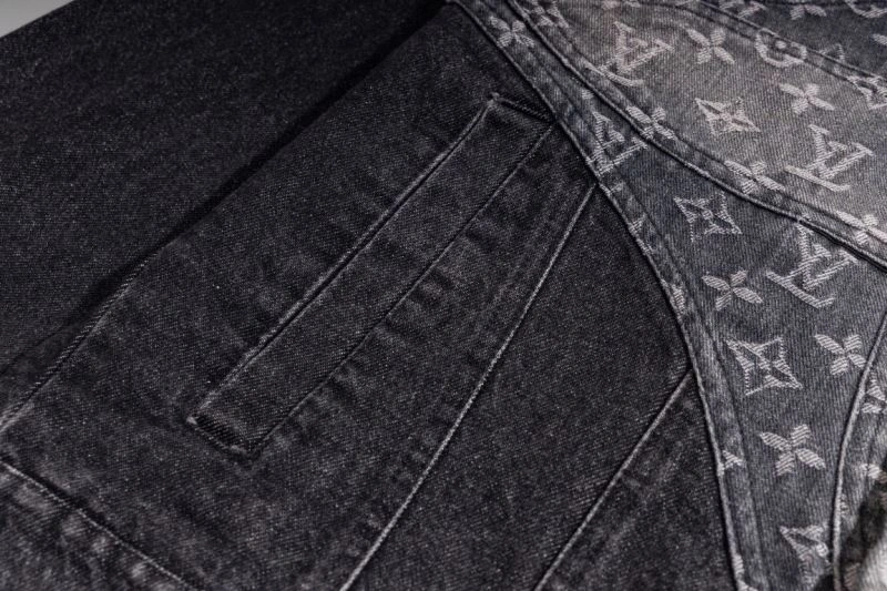High fidelity Louis Vuitton Outwear