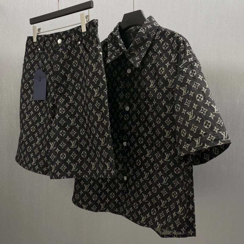 Real Louis Vuitton Outwear