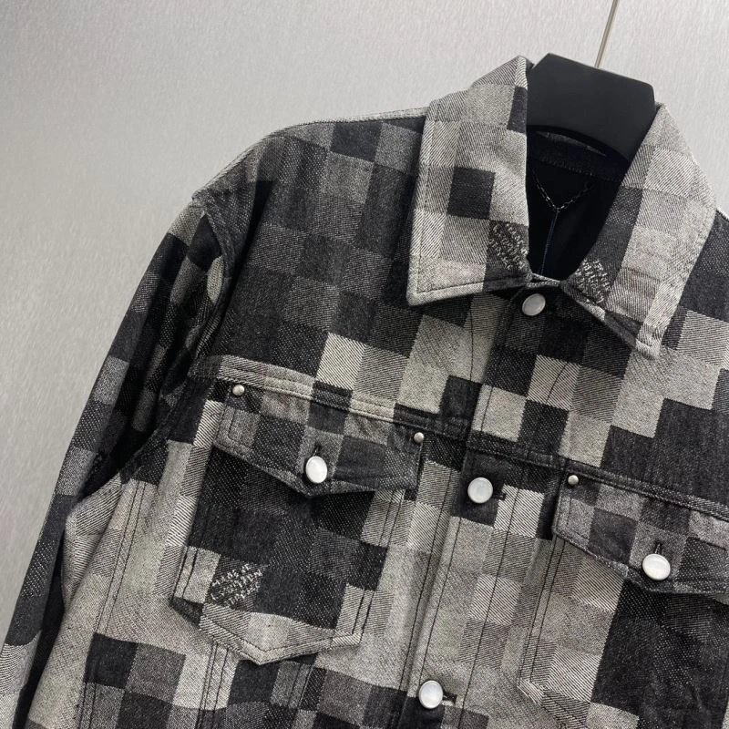 Bargain Louis Vuitton Outwear