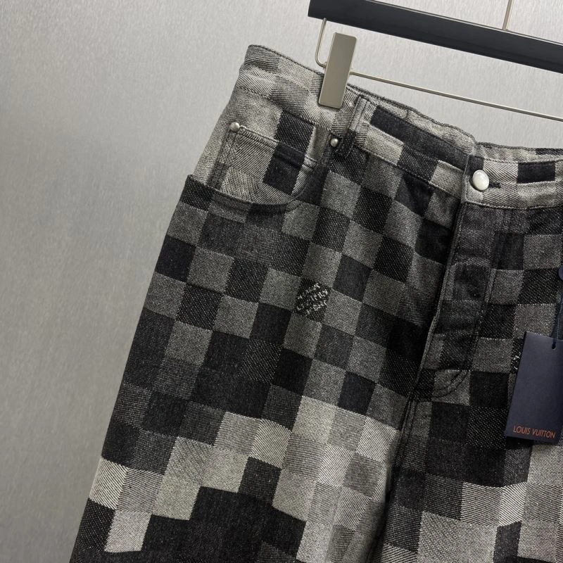 Bargain Louis Vuitton Outwear