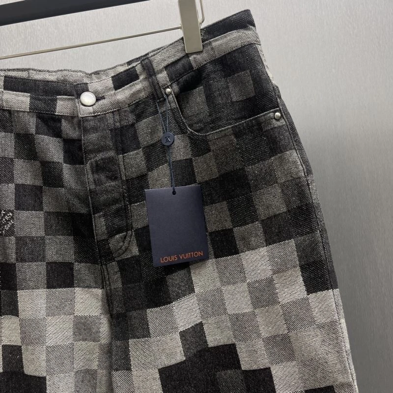 Bargain Louis Vuitton Outwear