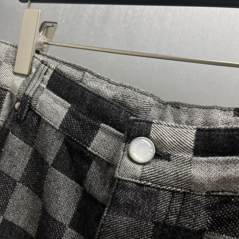Bargain Louis Vuitton Outwear