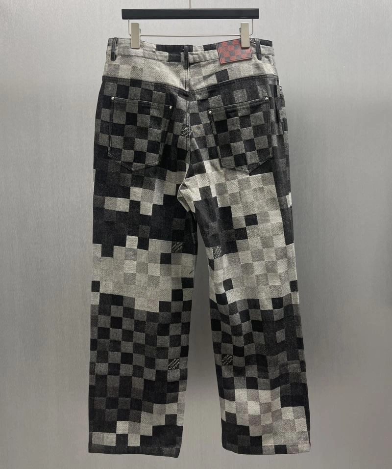 Bargain Louis Vuitton Outwear