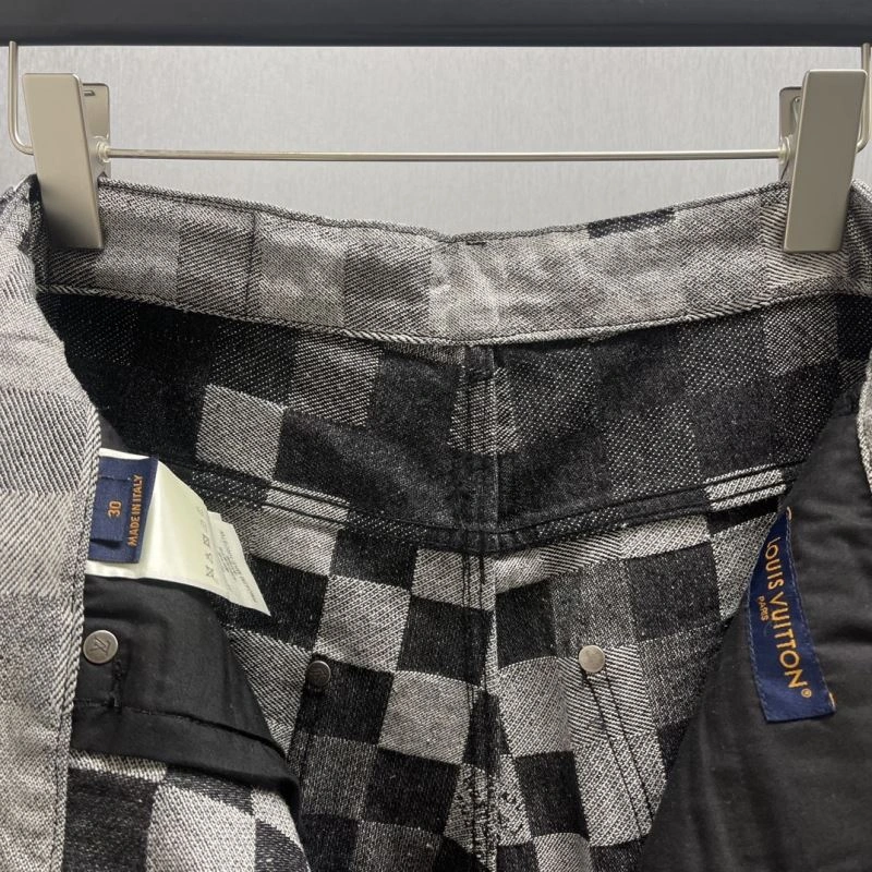 Bargain Louis Vuitton Outwear