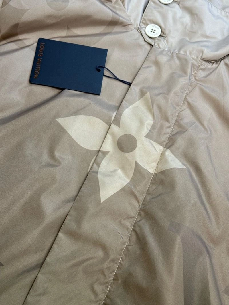 Bargain Louis Vuitton Outwear