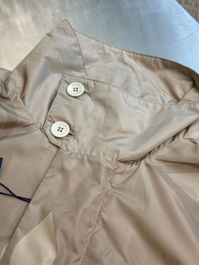 Bargain Louis Vuitton Outwear