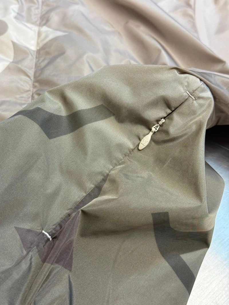 Bargain Louis Vuitton Outwear