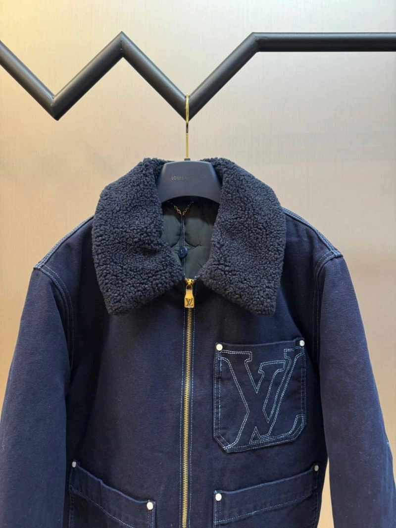 Accurate model Louis Vuitton Outwear