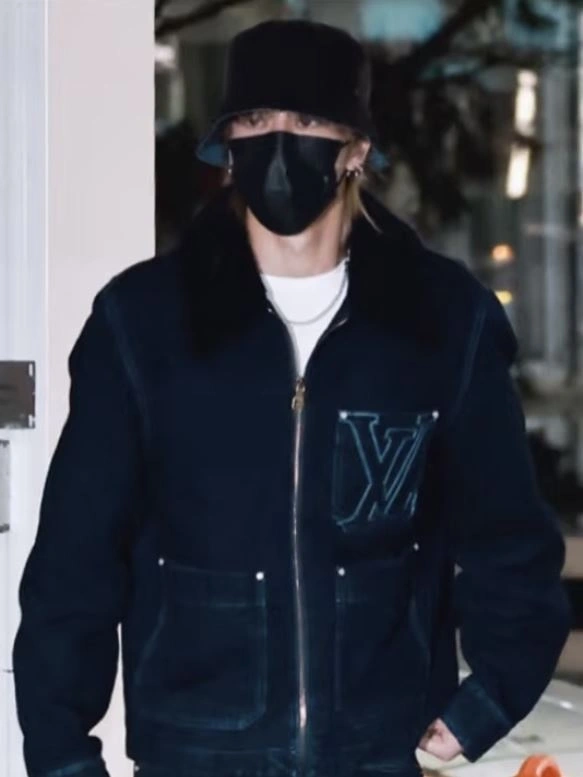 Accurate model Louis Vuitton Outwear