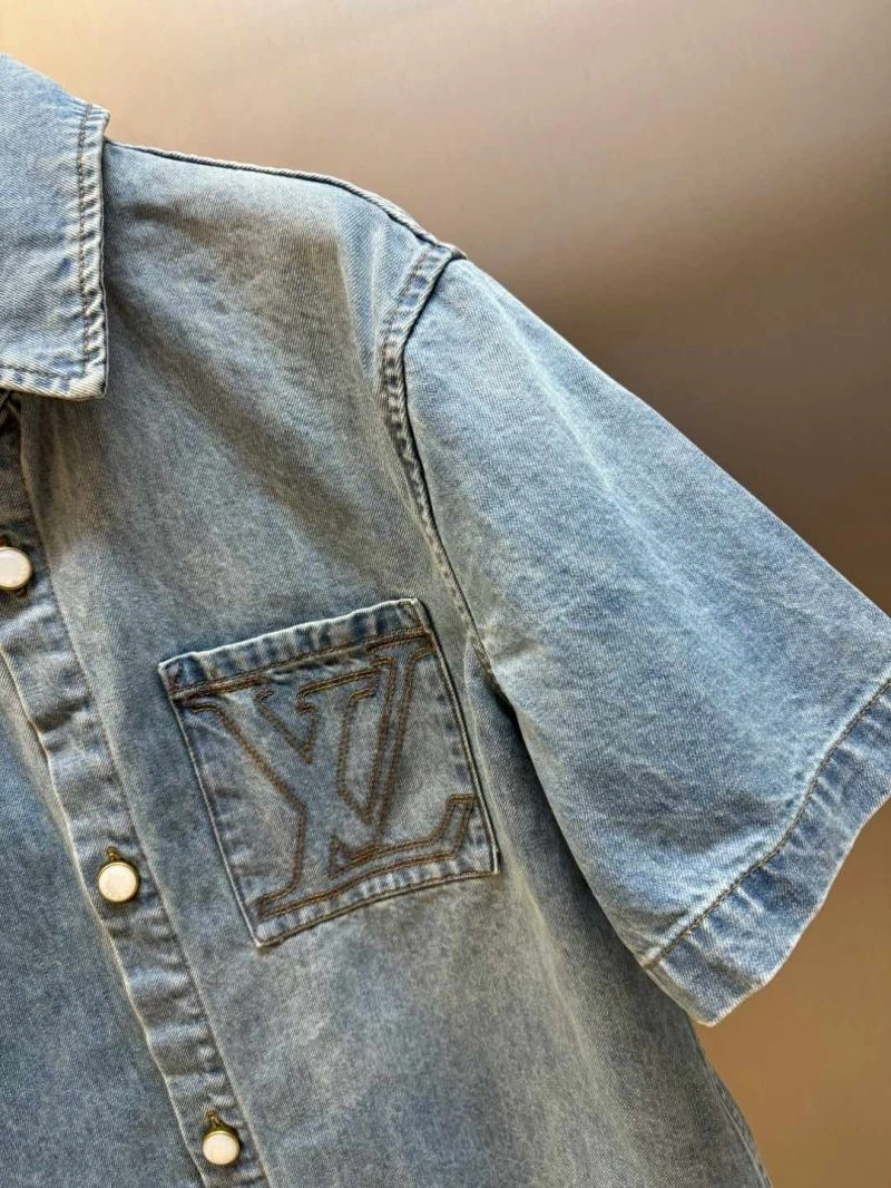 Exact replica Louis Vuitton Outwear