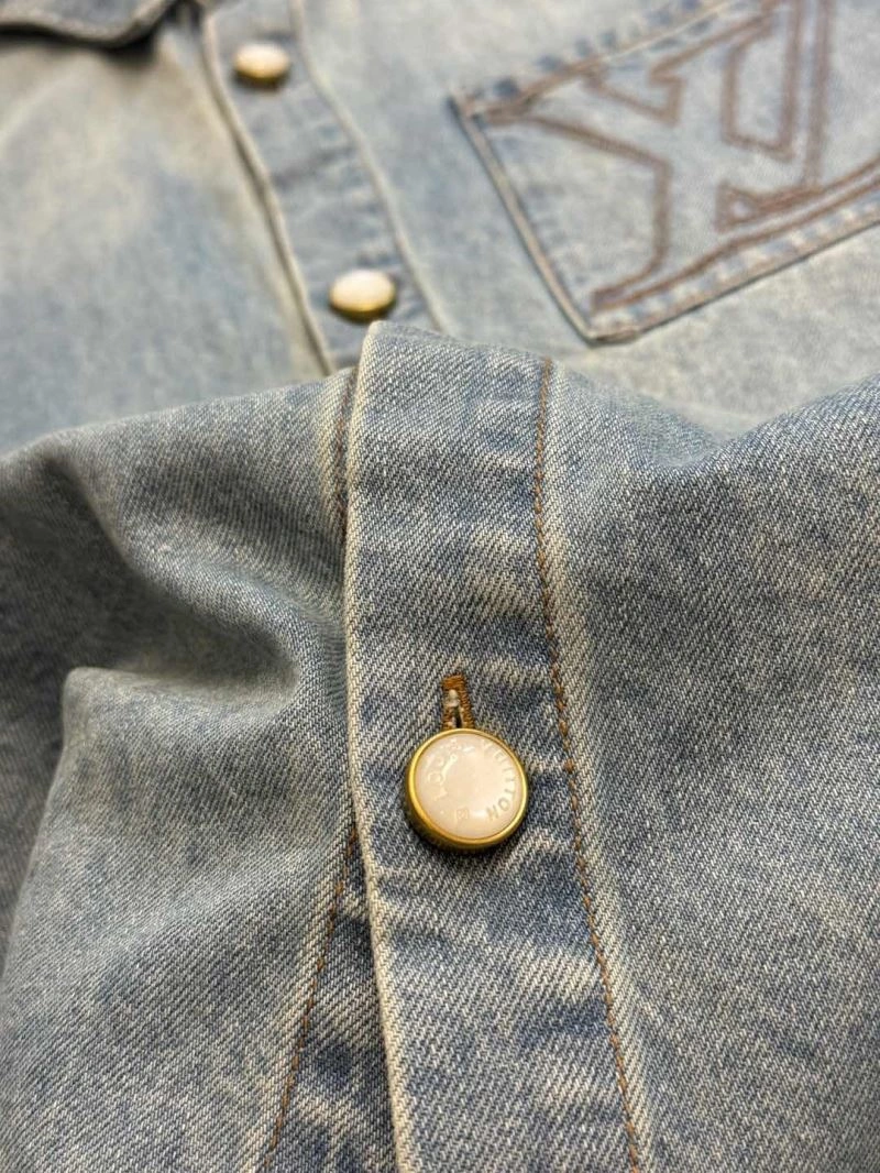 Exact replica Louis Vuitton Outwear