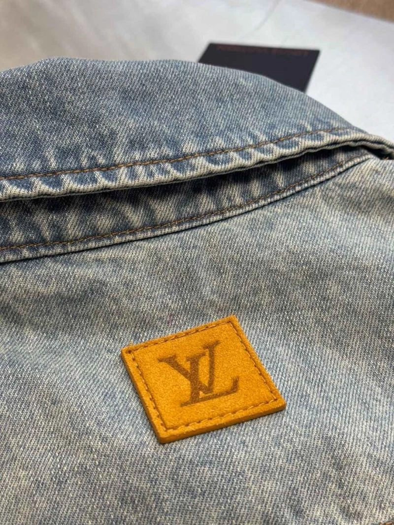 Exact replica Louis Vuitton Outwear