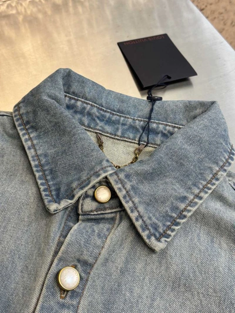 Exact replica Louis Vuitton Outwear