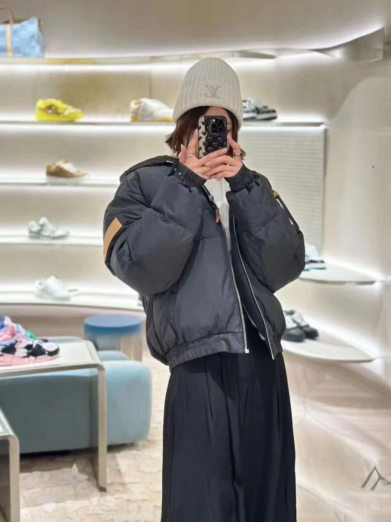 Low-cost Louis Vuitton Outwear