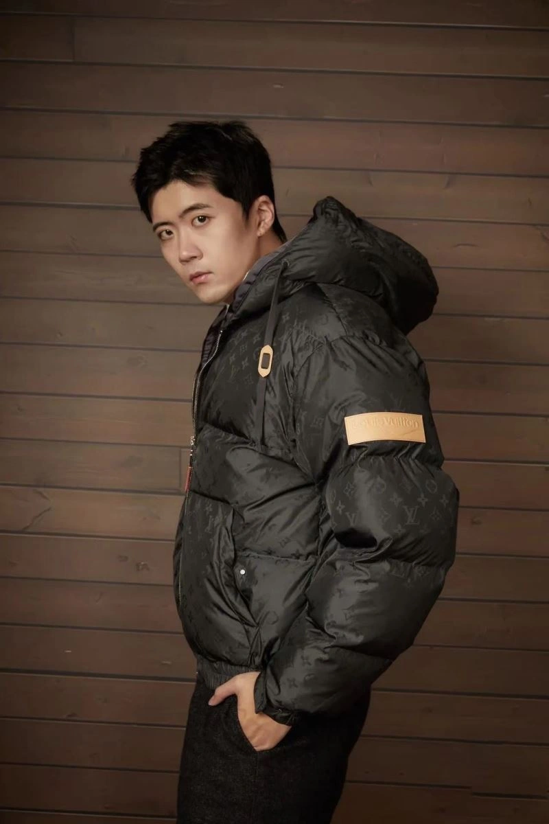 Low-cost Louis Vuitton Outwear
