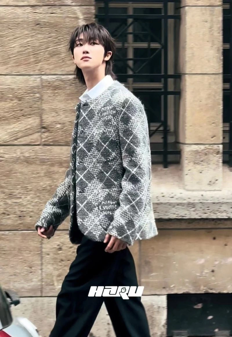 Top match Louis Vuitton Outwear
