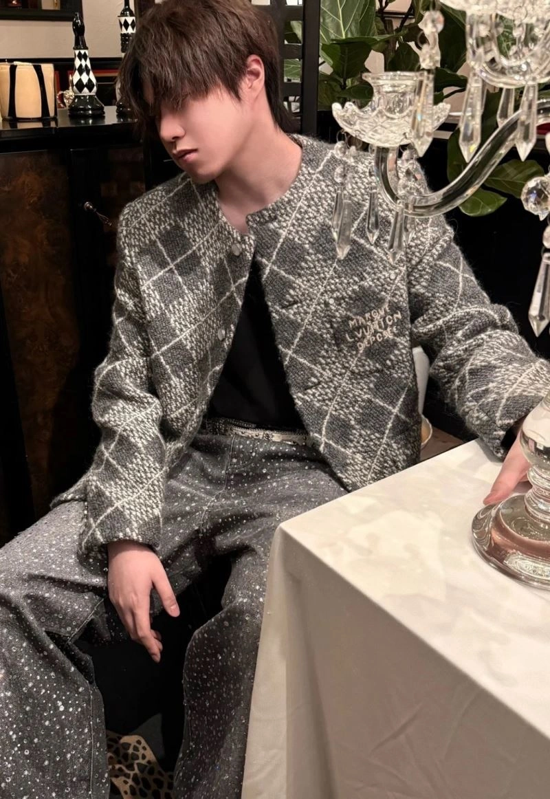 Top match Louis Vuitton Outwear