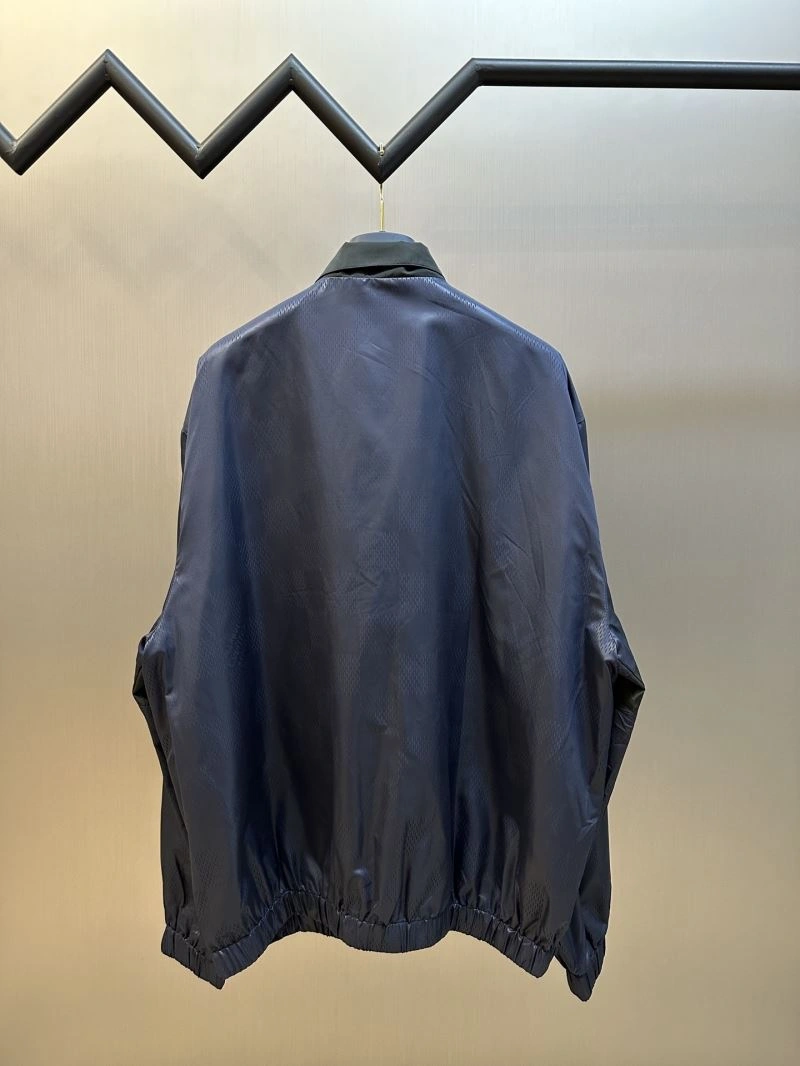 Official Louis Vuitton Outwear